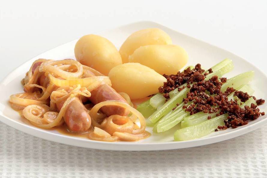 Çavdar ekmeği ile hardal soslu sosisler - Yemeke