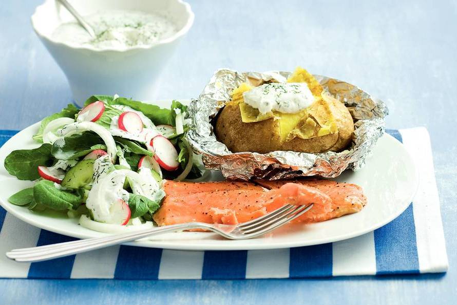 Salatalık turp raita ile yabani somon - Yemeke